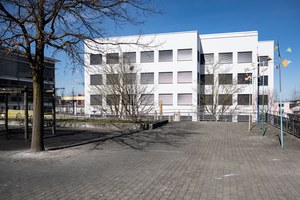 Schulhaus 4 — Risch